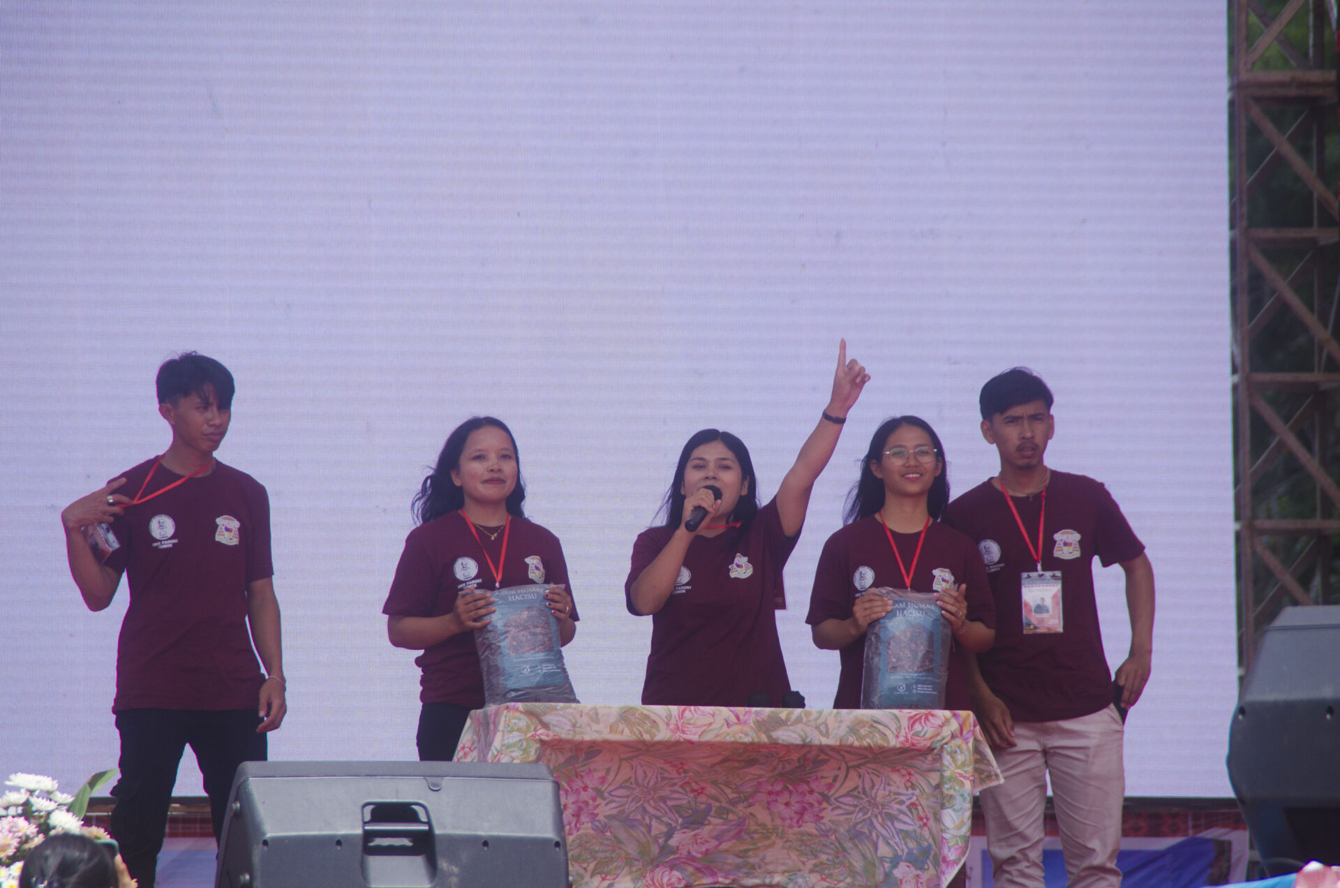 KAM Youth Day V, OMK Paroki Tomok Tampilkan Pupuk Organik Berbahan ...