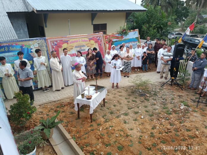Berkati Biara Santo Fransiskus Assisi, Uskup Agung Pontianak: Semoga ...