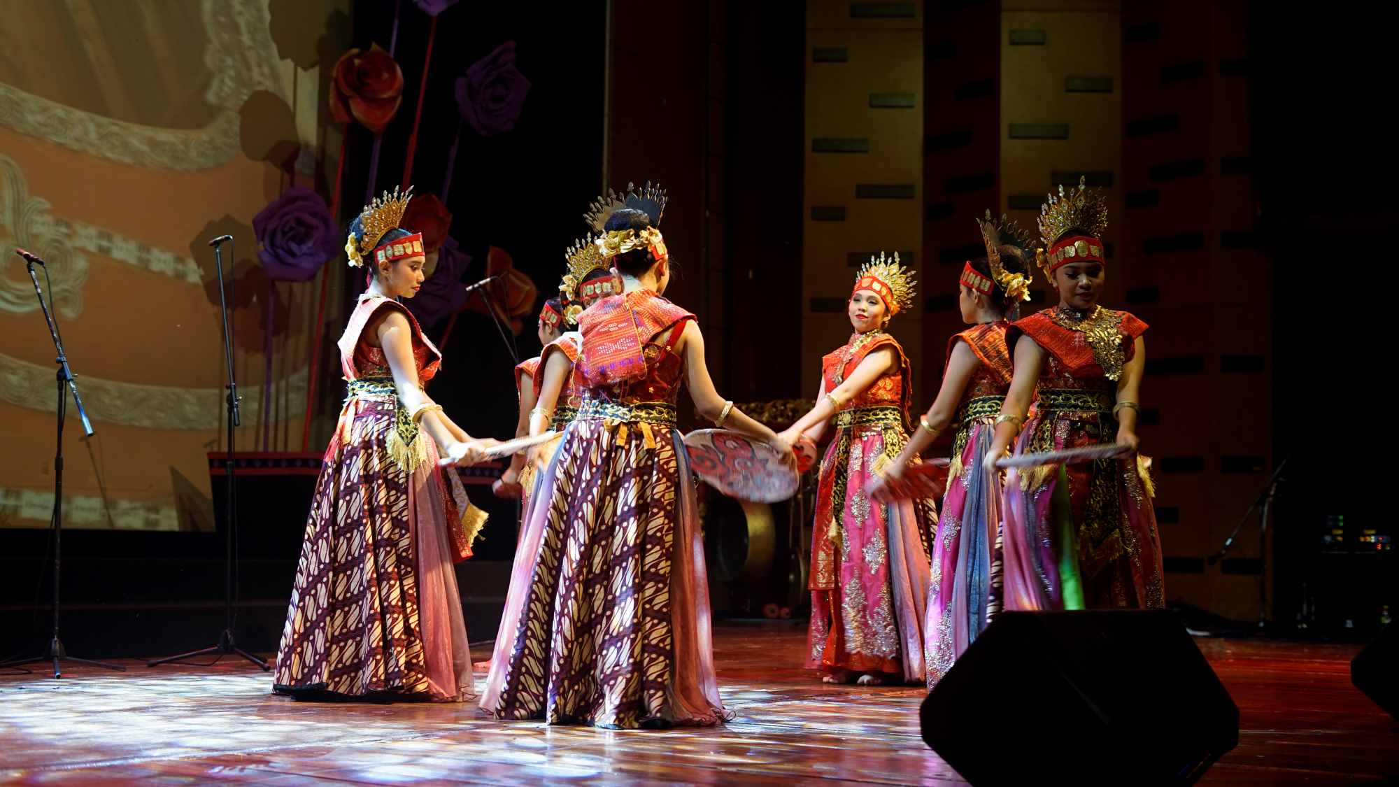 Girls Talk 2023 SMA Tarakanita 1 Jakarta: Cara Kaum Muda ...