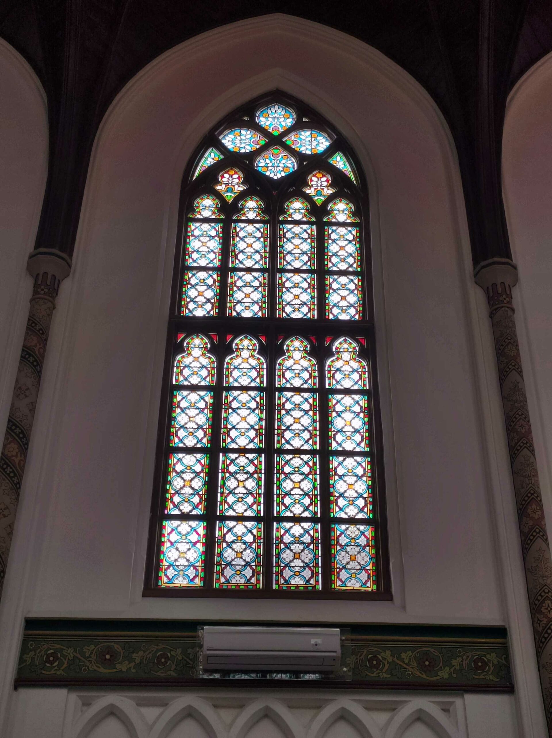 Pesona Wah Kapel Hati Kudus Yesus, Biara Ursulin Jalan Pos: Bak ...