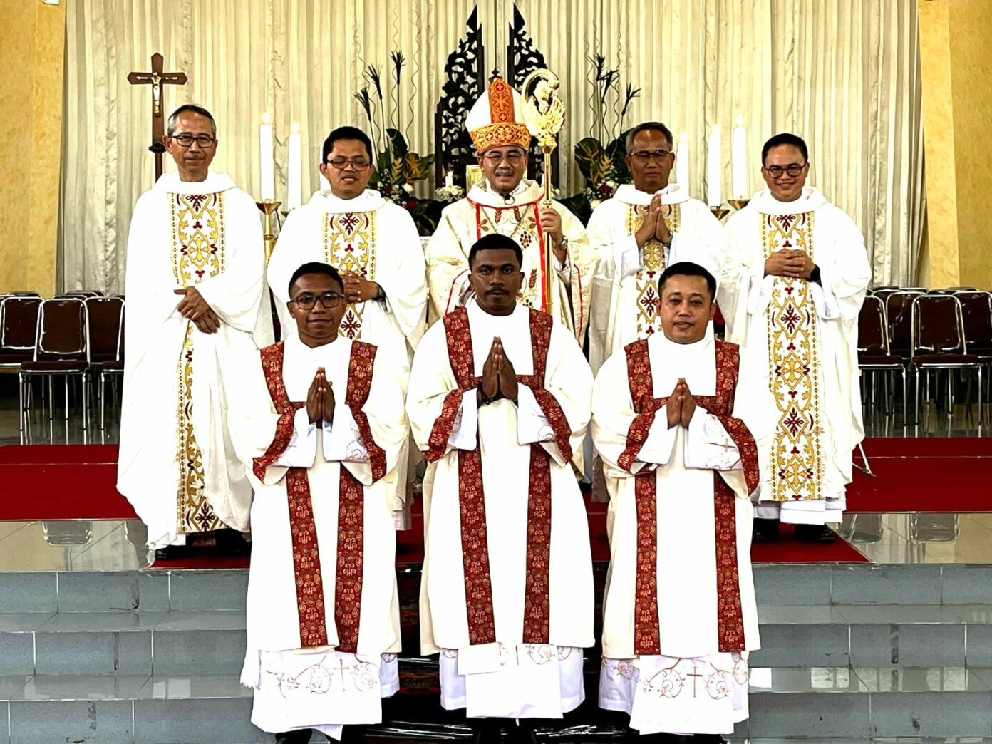 Tiga Frater Kongregasi SS.CC Ditahbiskan Menjadi Diakon: Harus Memiliki ...