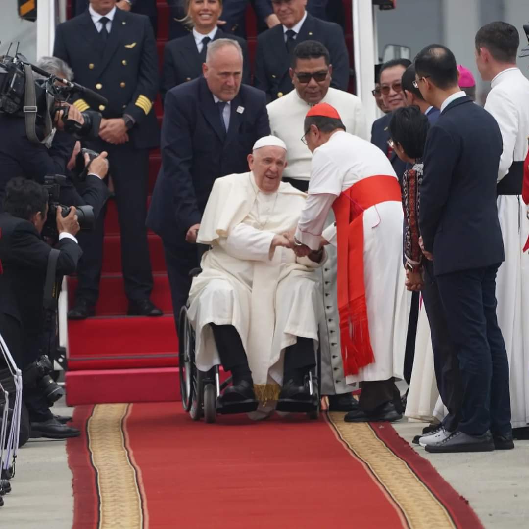 Viva Il Papa, Viva Papa Francesco! Euforia Iman Menyambut Bapa Suci ...